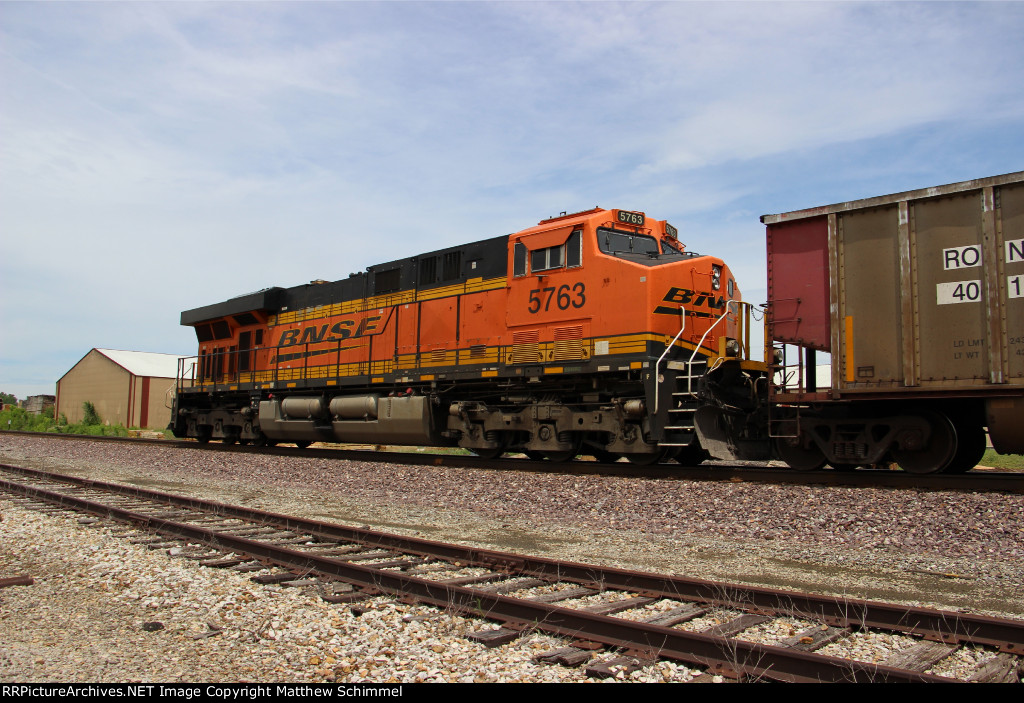 BNSF 5763 - DPU